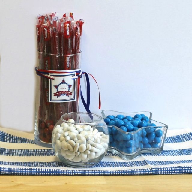 4th of July Candy Jars - Patriotic Party Table Decor - Recipes Just 4U