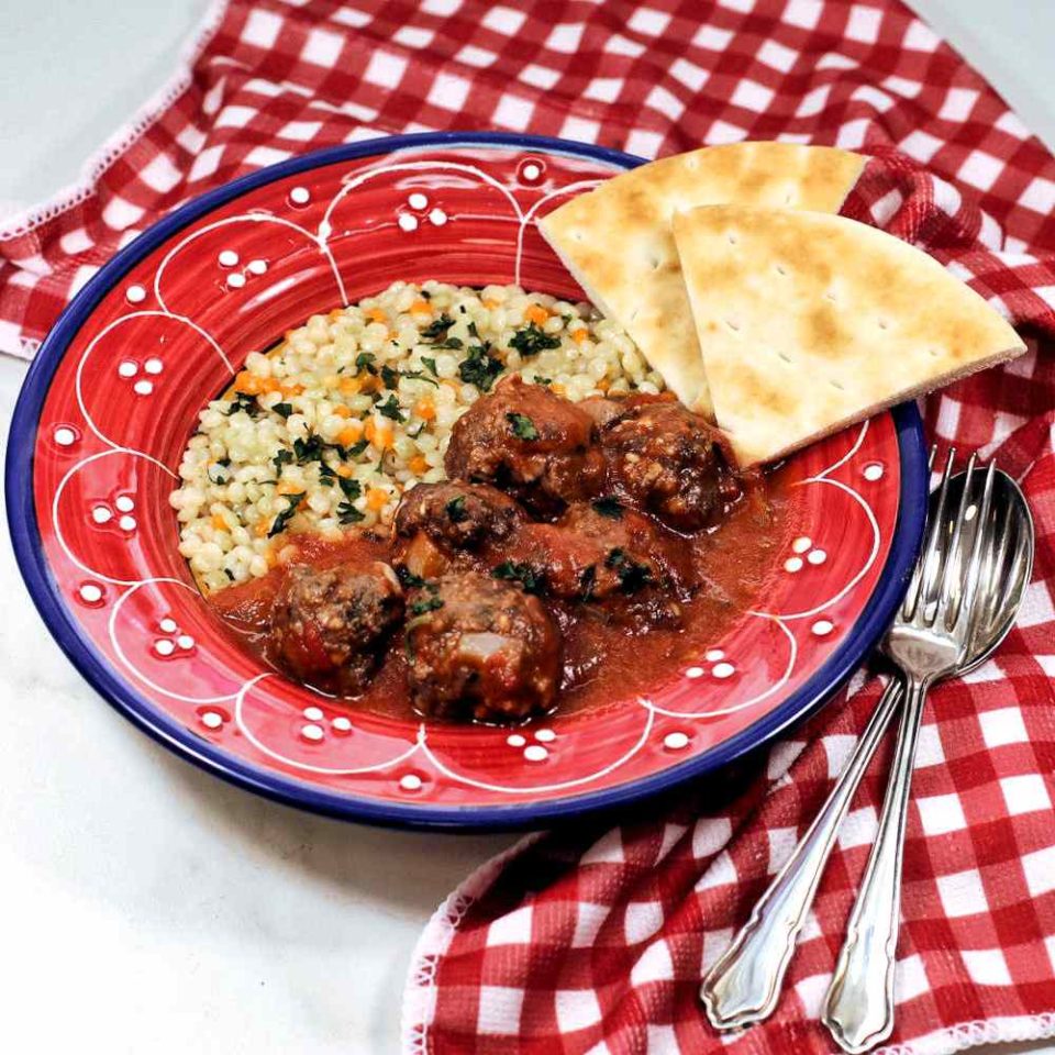 Moroccan Meatballs in a Sweet Tomato Sauce - Middle Eastern Recipe